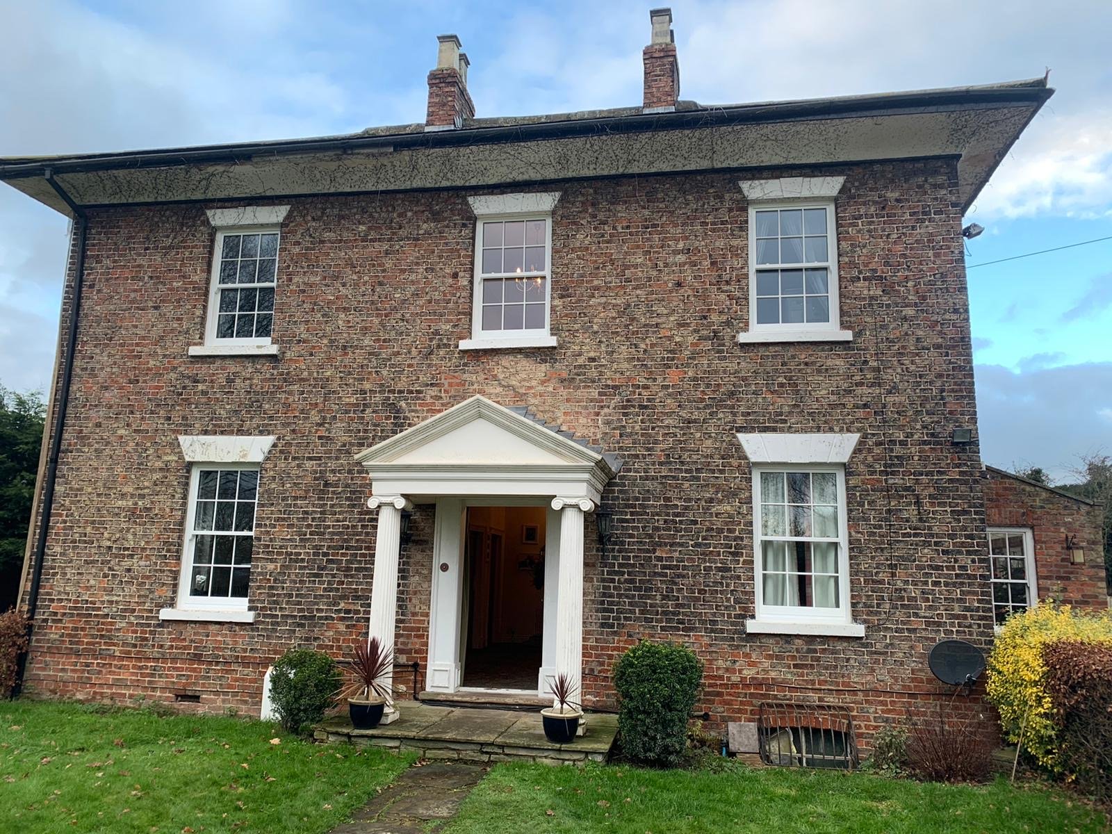 The Art of Choosing Ironmongery for Windows and Doors